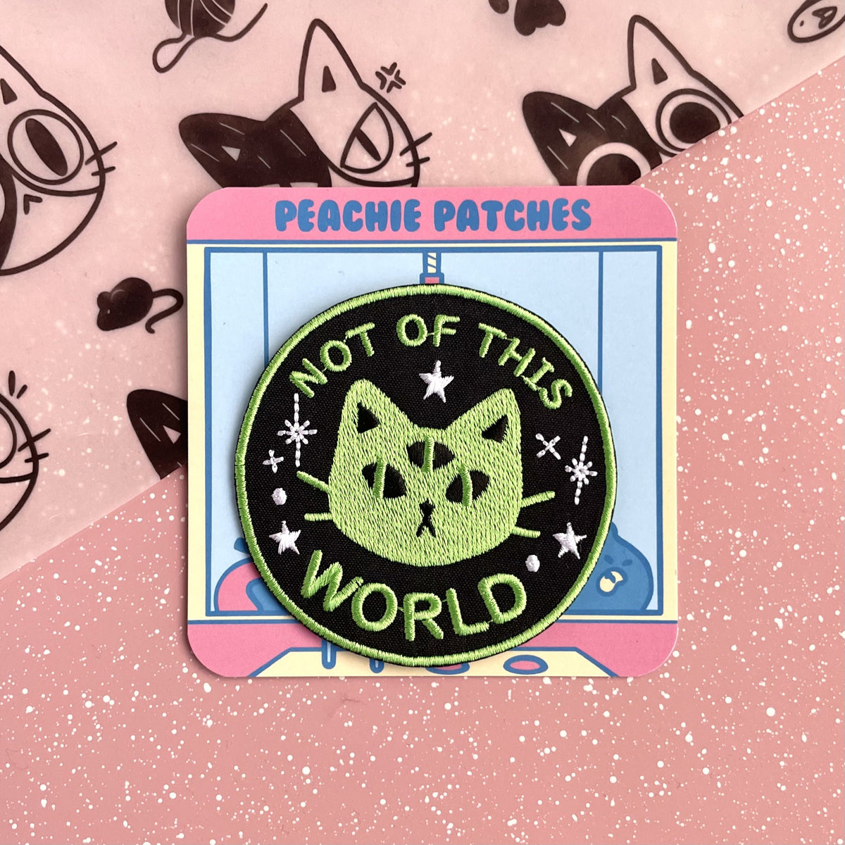 NOT OF THIS WORLD - ALIEN CAT EMBROIDERED IRON ON PATCH – Peachie Patches